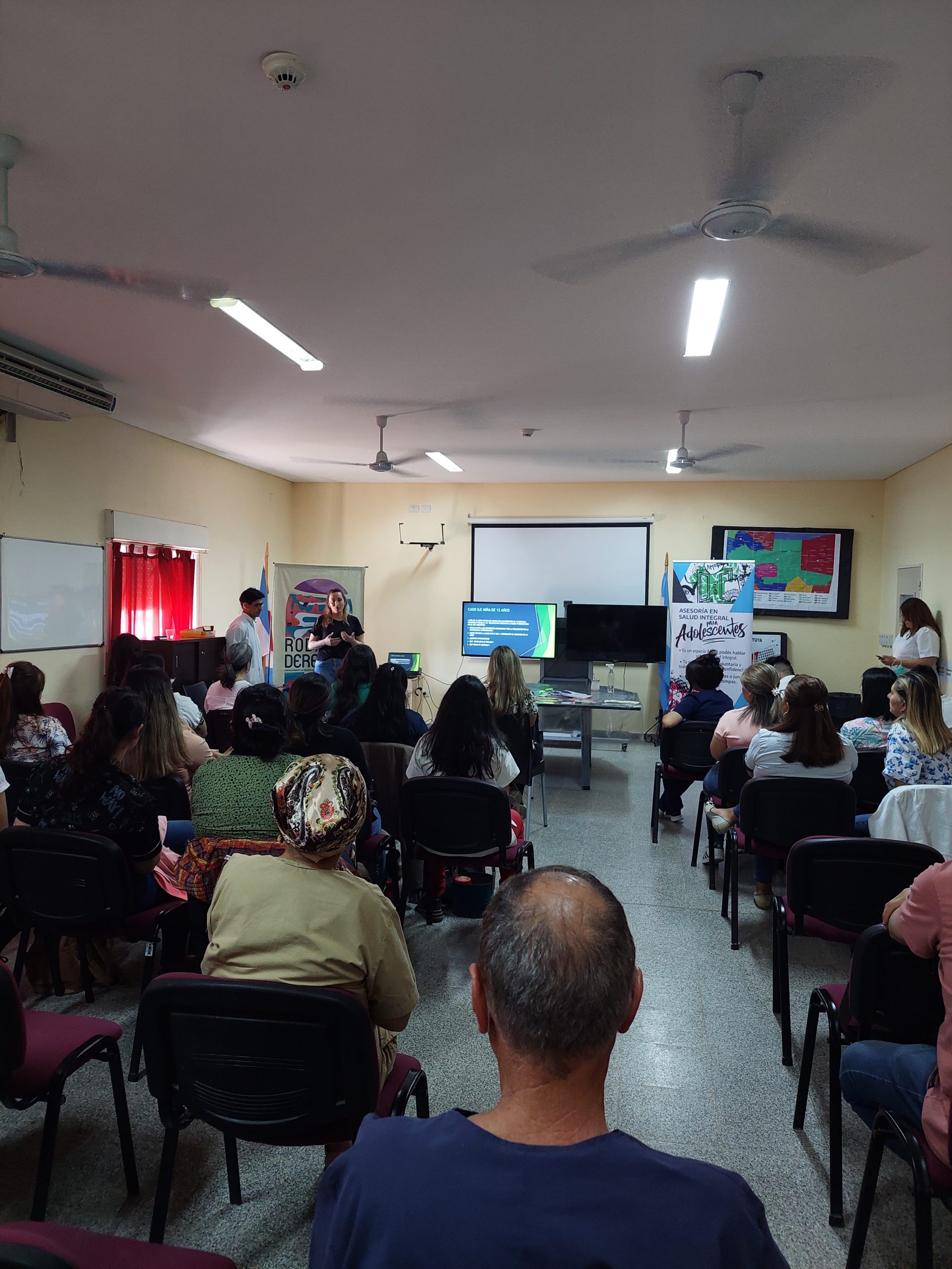 Capacitaciones y colocación de implantes subdérmicos en el Hospital ...